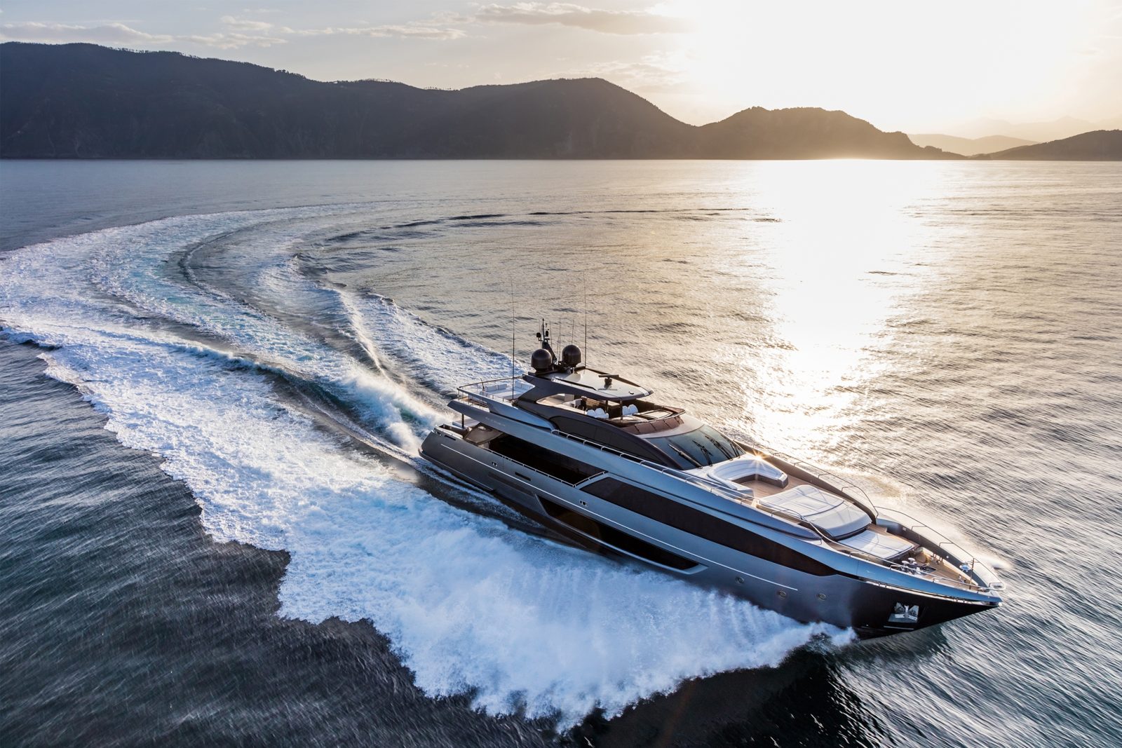 Riva 110 Dolcevita for Sale, Specs and Price