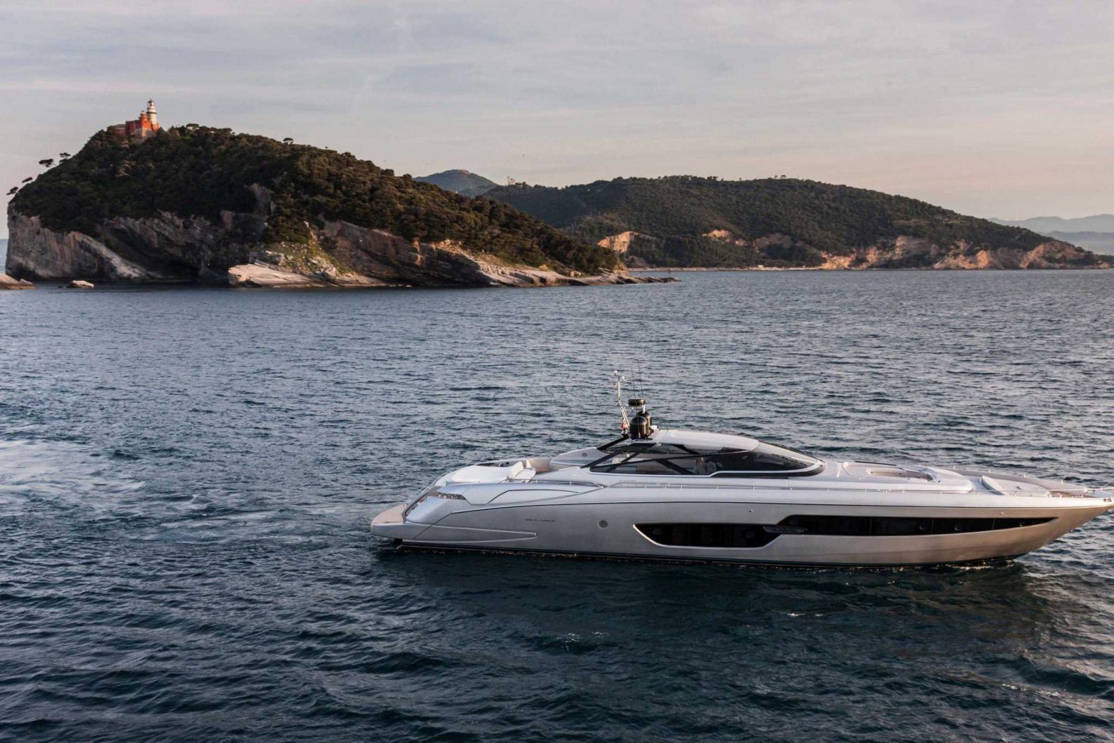 Riva 88' Florida | Allied Marine